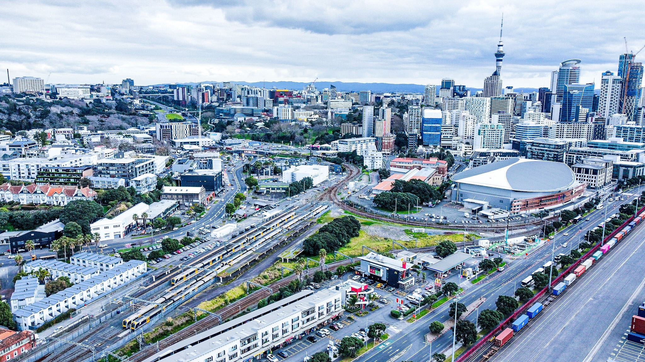 About Us | Auckland One Rail